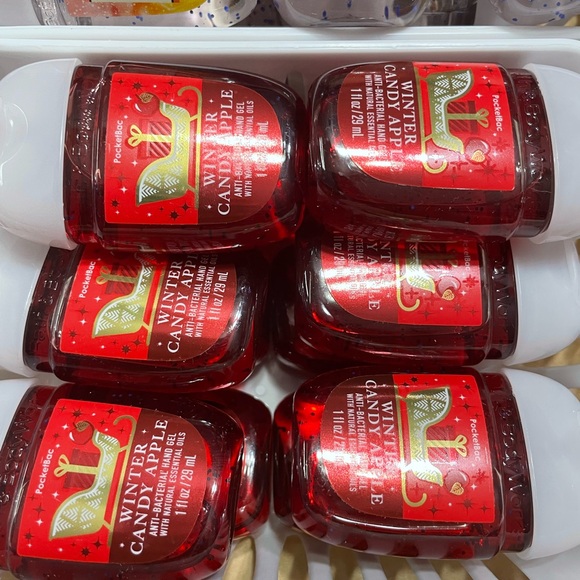 Bath & Body Works | Bath | Bath Body Works Red Holiday Hand Sanitizer ...